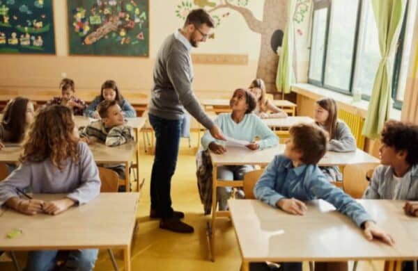 Enseñar a comprender - FIDE