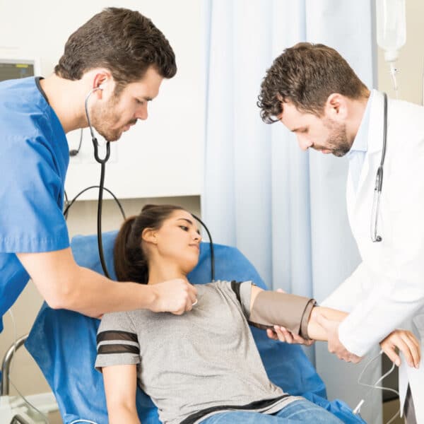 Valoración Inicial en Urgencias y Atención al Paciente con Dolor - FIDE